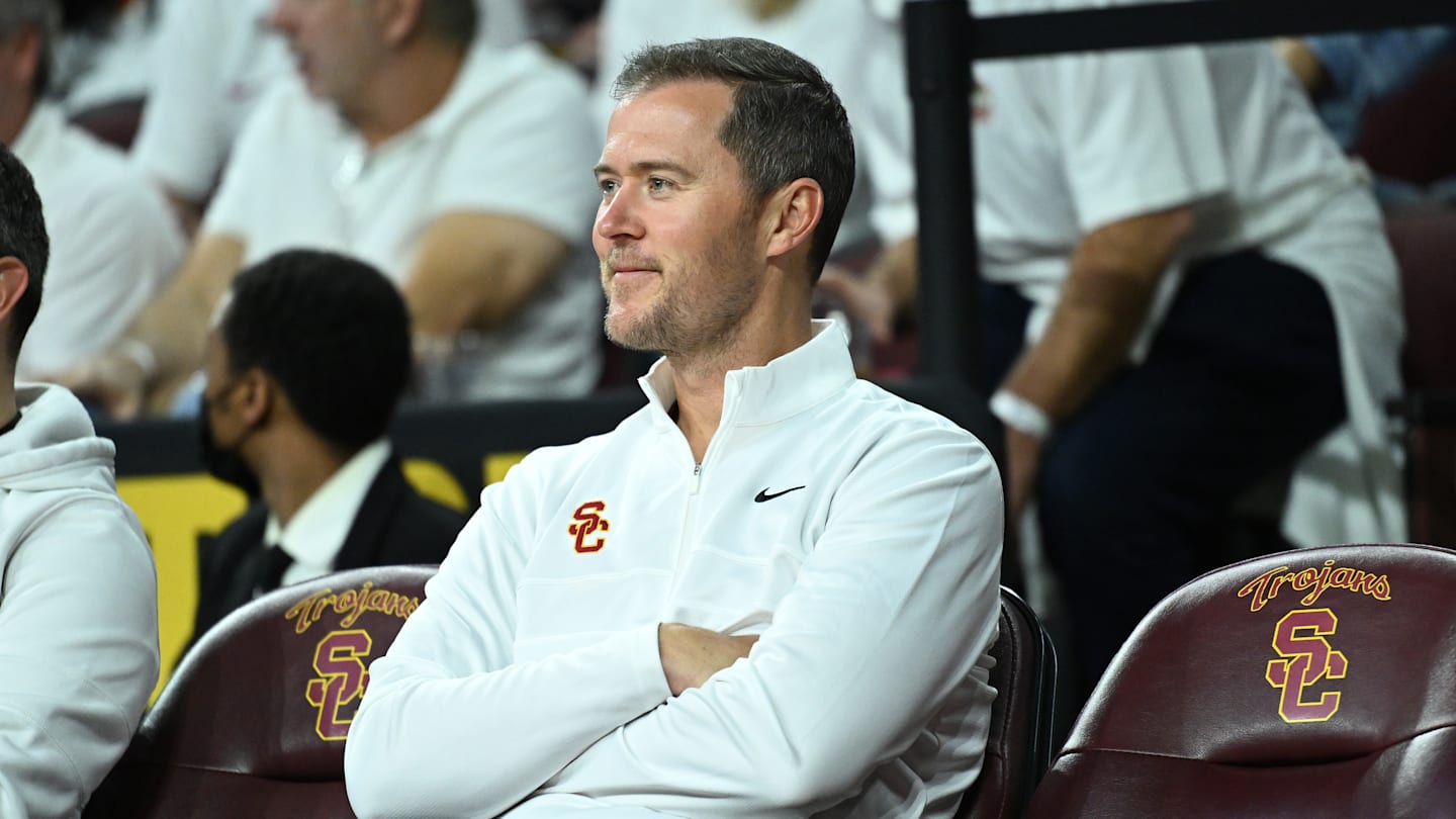 Important USC Football OL target announces commitment date and time