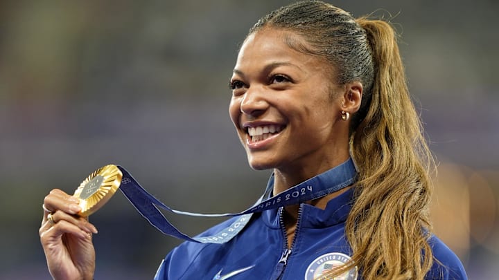 Gabby Thomas’ crazy hair day atop the Empire State Building