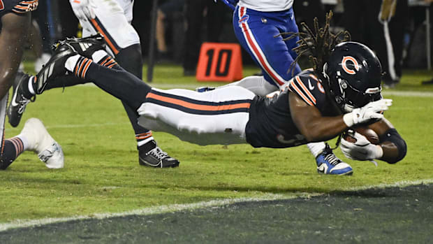 Chicago Bears make surprise decision in first big batch of 53-man ...