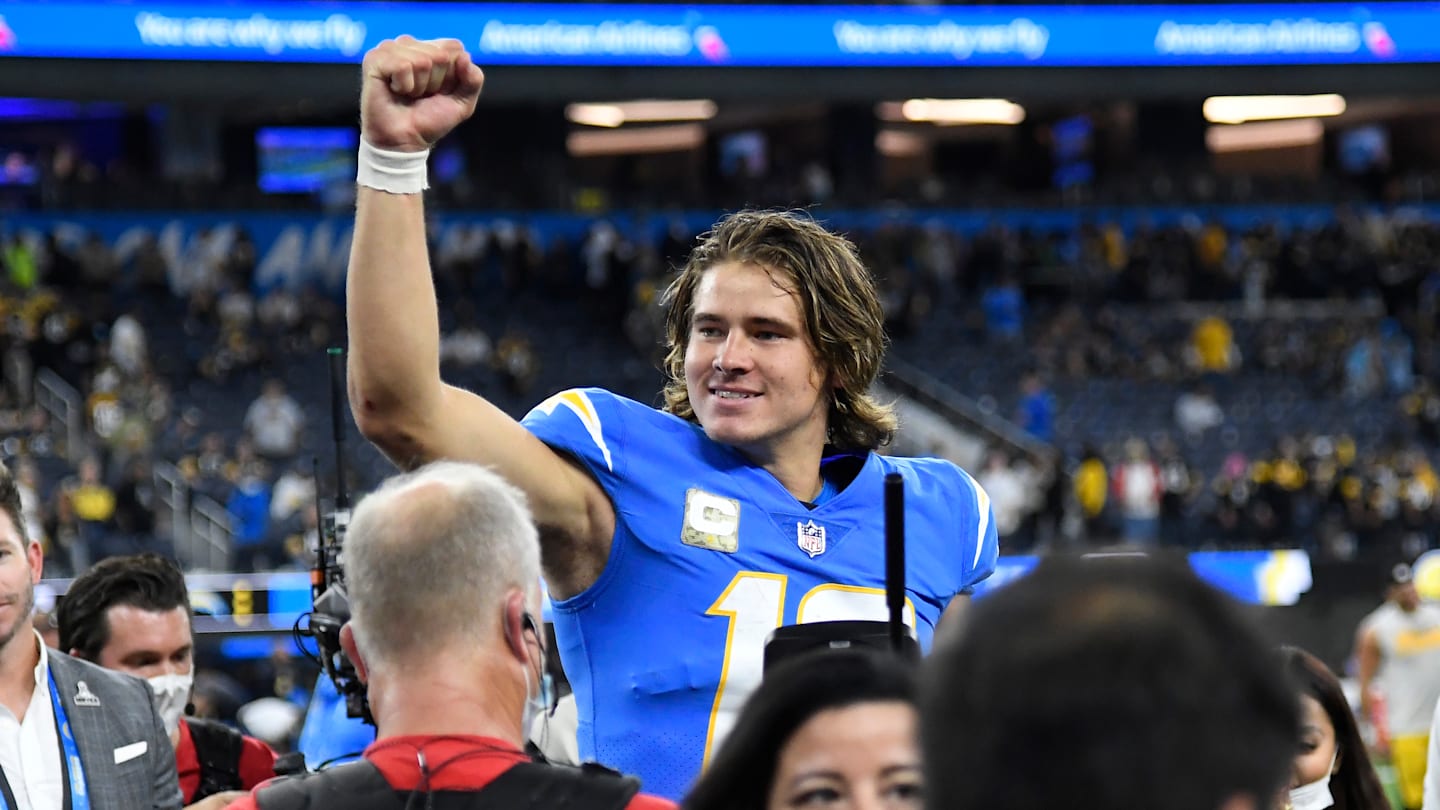 LA Chargers: What a 6-4 record means historically for a playoff berth