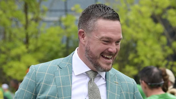 What Oregon Coach Dan Lanning Did at Practice to Prepare for Penn State ...