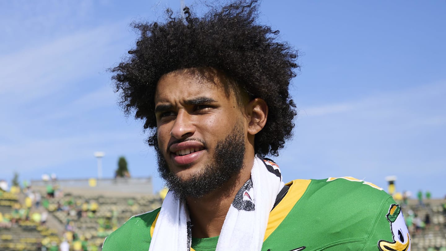 How Quarterback Jaron-Keawe Sagapolutele Ranks vs. Dante Moore After Week 1