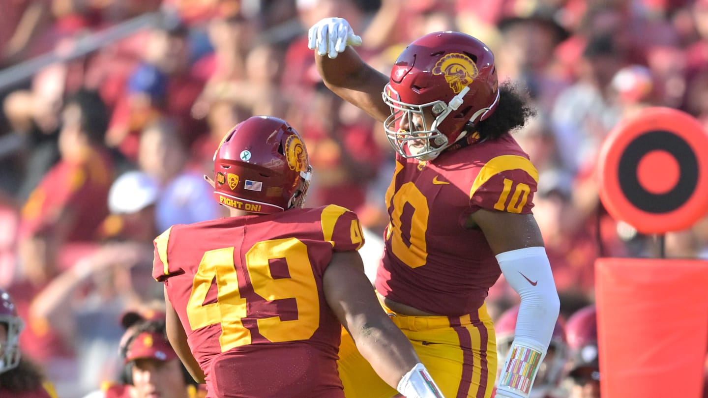 Alex Grinch isn't satisfied with USC Football's No. 1 pass rush in CFB