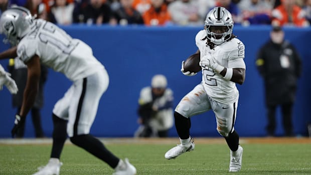 2 Revelatory Fantasy Stats from Raiders' Flop vs. Broncos