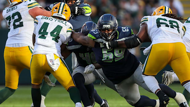 Seahawks bolster defensive depth with pair of practice squad additions