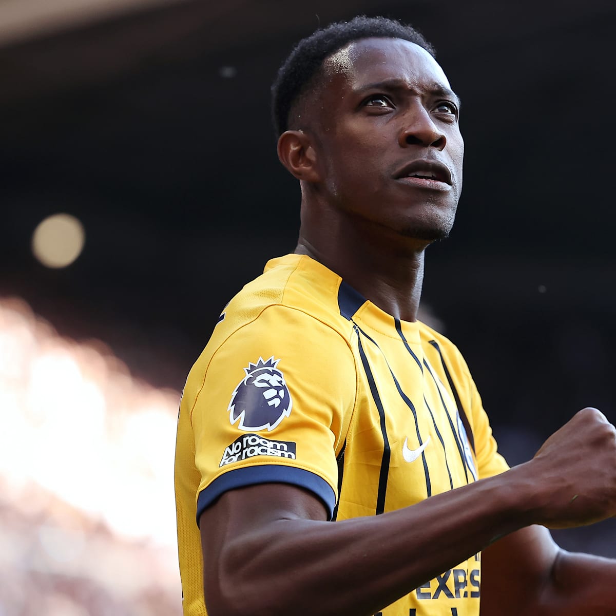 danny welbeck header