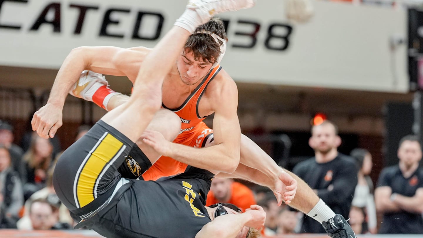Two Key Matches When Oklahoma State Battles Iowa