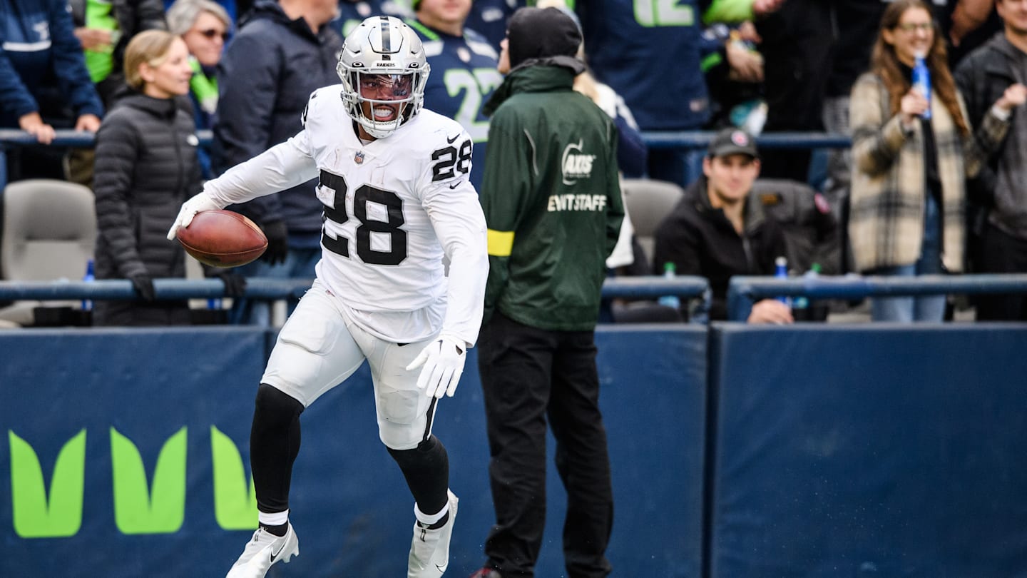 Best prop bets for Chargers vs Raiders Week 13 (Hammer the running backs)