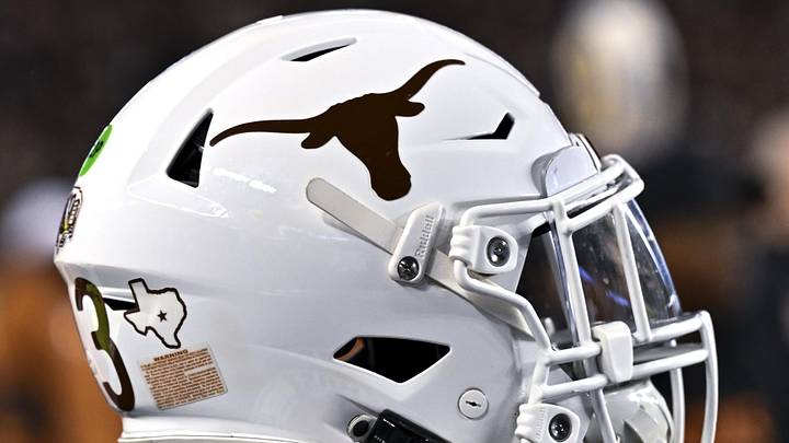 Four-Star Wide Receiver Kaydon Finley Commits to Notre Dame over Texas ...
