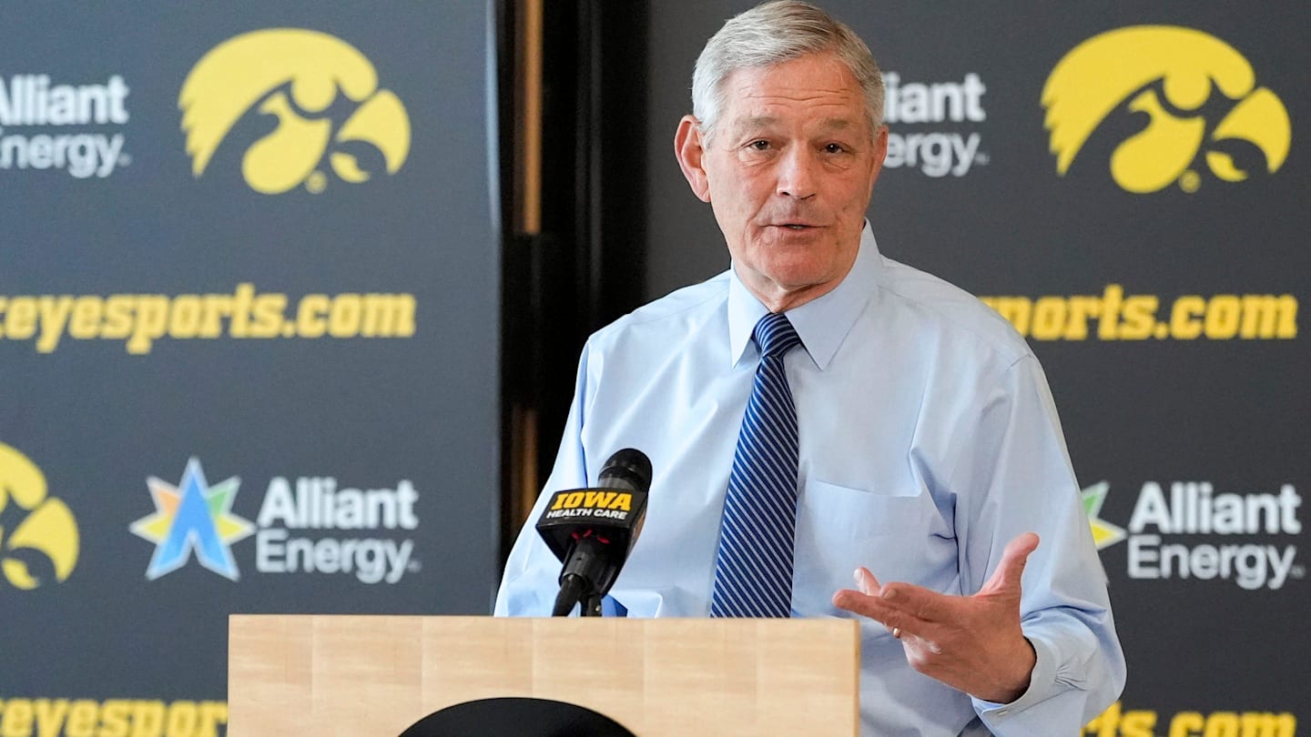 Iowa Hawkeyes HC Provides New Update About 2025 QB Situation