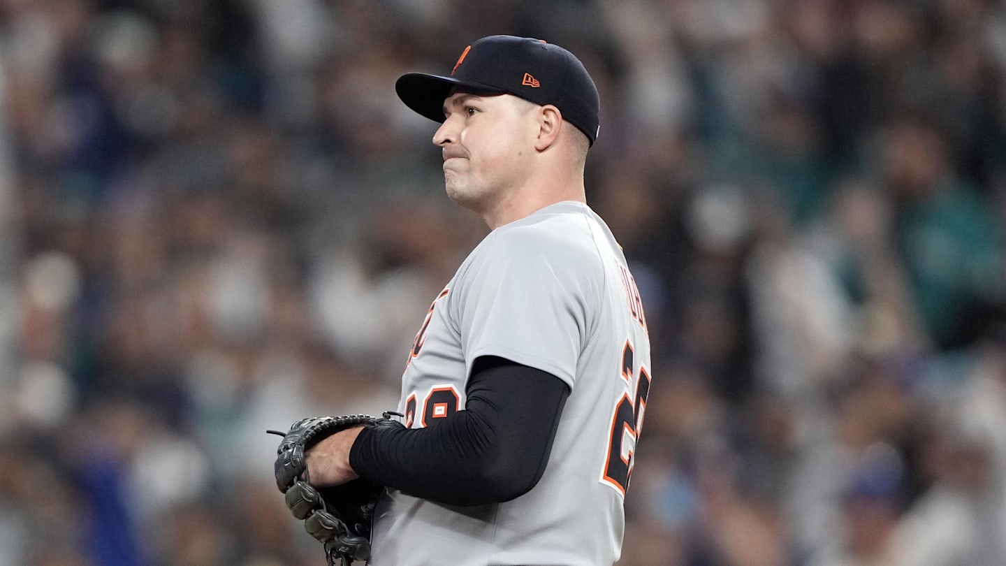 Julio Rodriguez's Double Lifts Mariners Past Tigers in Game 2 of ALDS