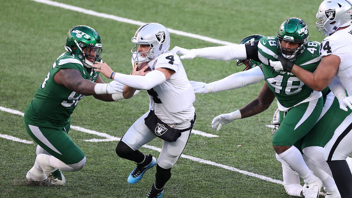 Derek Carr reveals how insanely close he was to signing with NY Jets