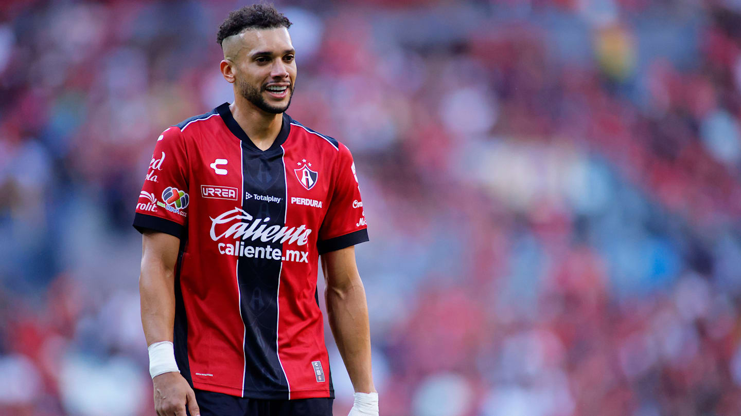 Corinthians e mais dois clubes da Série A negociam por zagueiro Dória ...