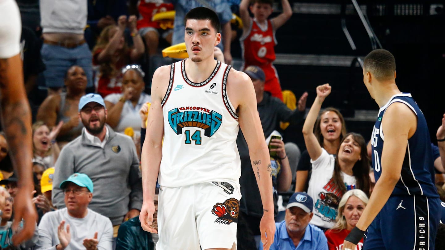 Grizzlies Center Zach Edey to Undergo Offseason Surgery