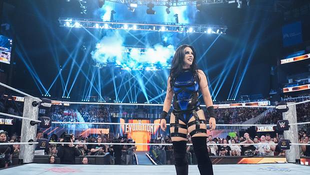 Not At 100%, Stephanie Vaquer Guts Out Championship Performance At WWE ...
