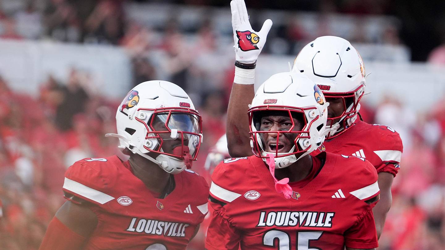 Jeff Brohm, Louisville Football Take Full Advantage of Second Bye Week