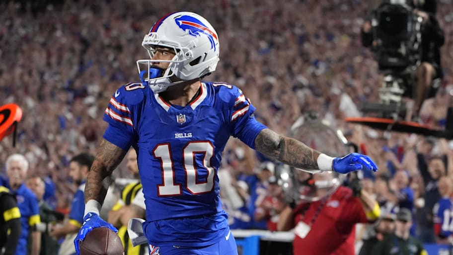 Terrel Bernard saves Bills from embarrassment with late-game ...