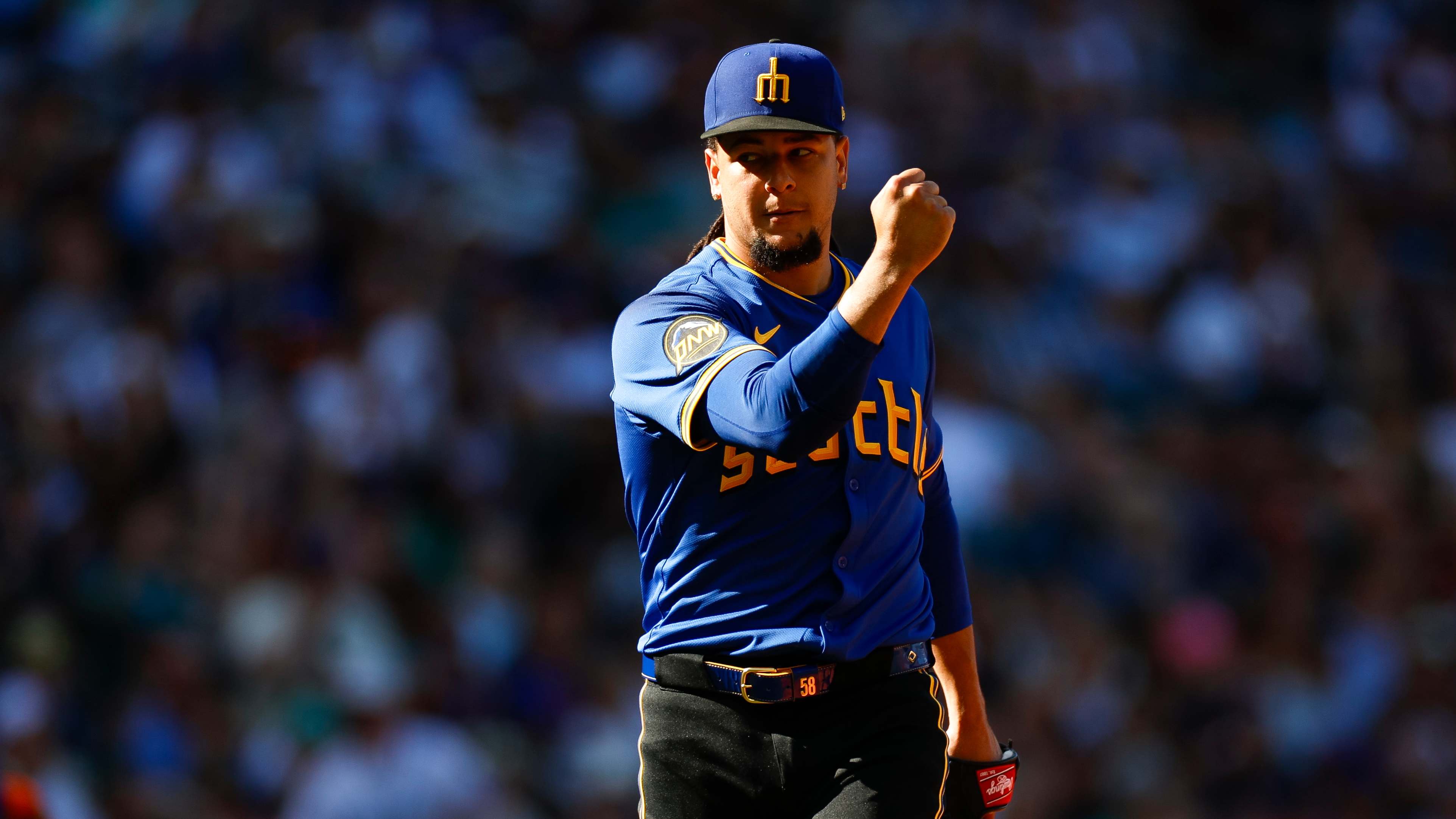 Mariners welcome back Sunday Night Baseball with a blowout win over Mets