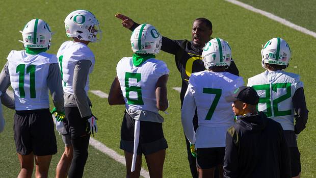 Dallas Cowboys Hire Oregon Ducks Wide Receivers Coach Junior Adams