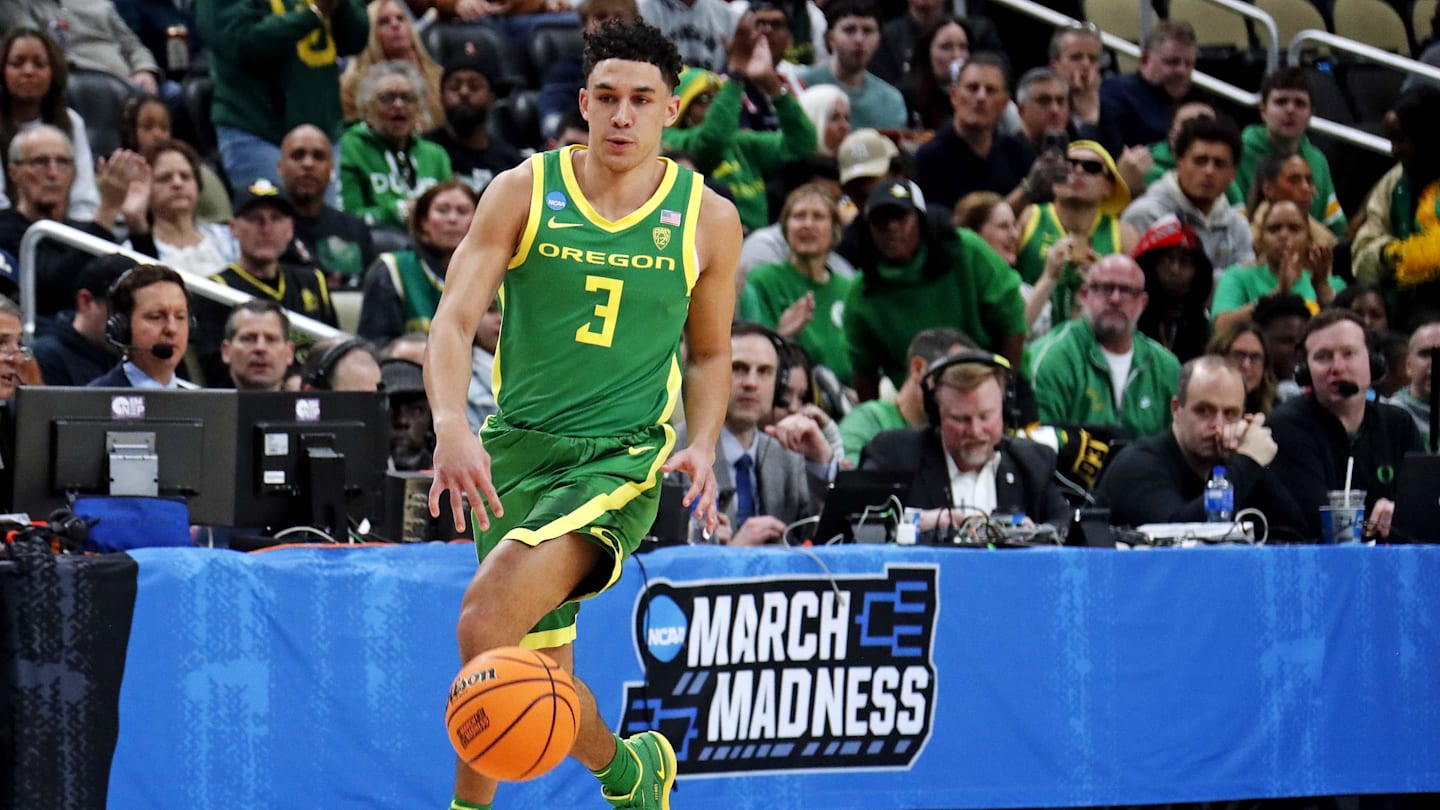 Oregon Ducks Basketball Sophomore Jackson Shelstad Prepared for ...