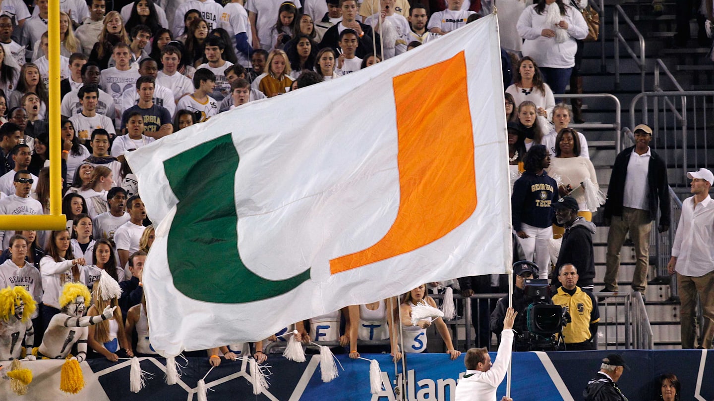 Miami LB Adarius Hayes released from hospital after car crash