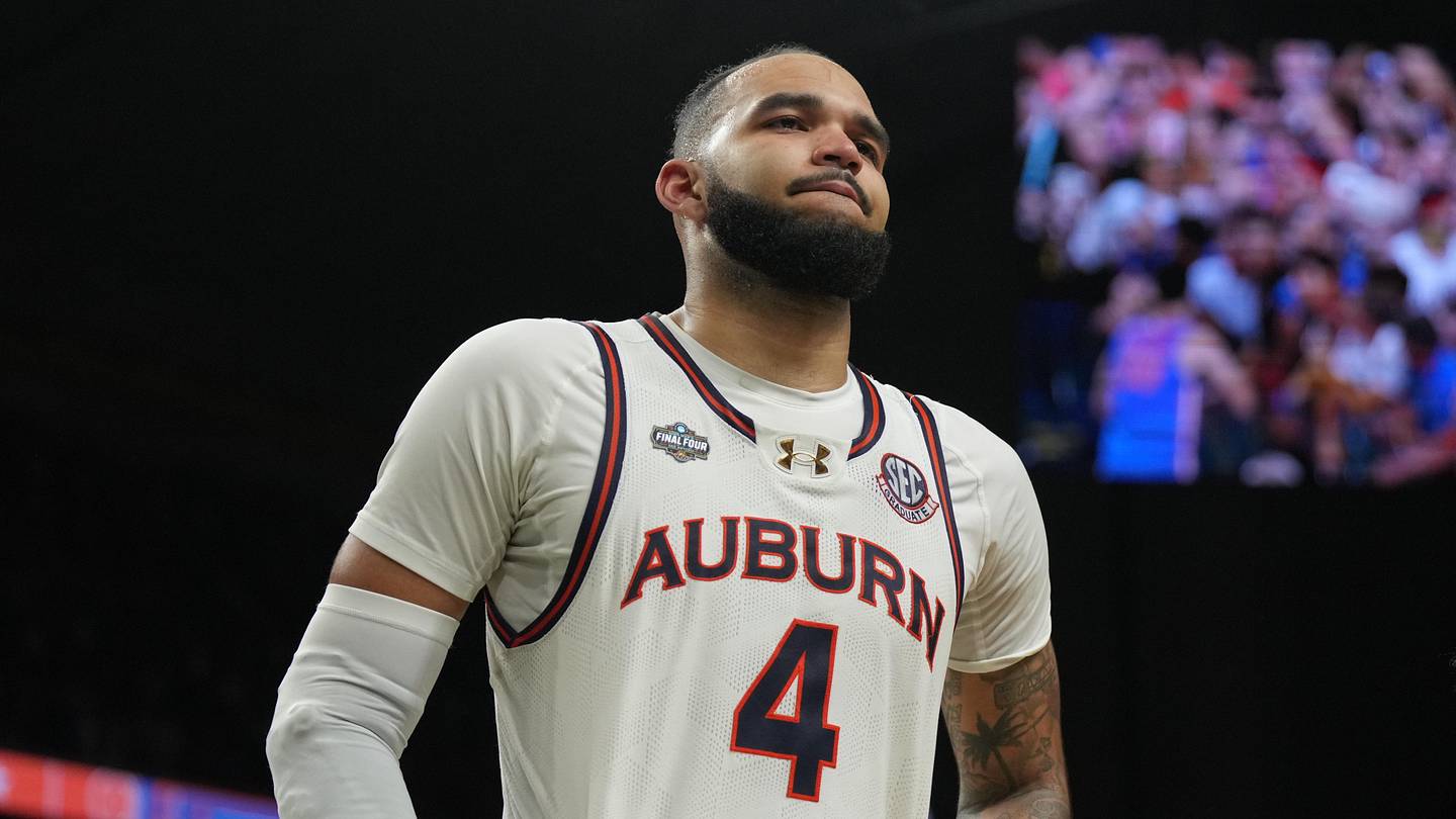 Johni Broome Impresses in Summer League Debut