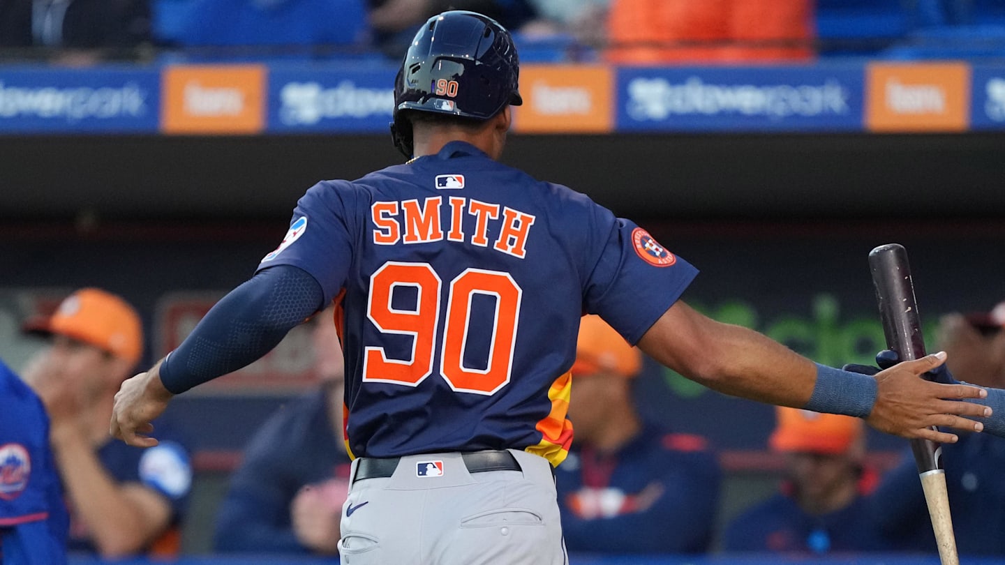 Astros Star Rookie Cam Smith Gets First Career Hit On First Pitch He Sees