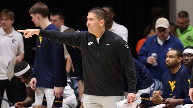 Staying in House? Two Internal Options to Replace Darian DeVries