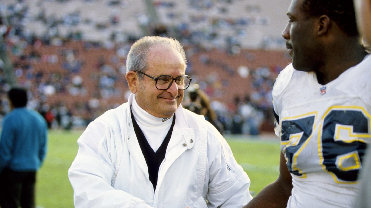 Former Chargers Owners Named to Team's Hall of Fame