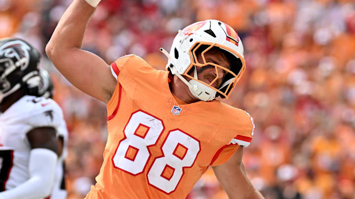 Buccaneers TE Cade Otton Scores Second TD Against Falcons
