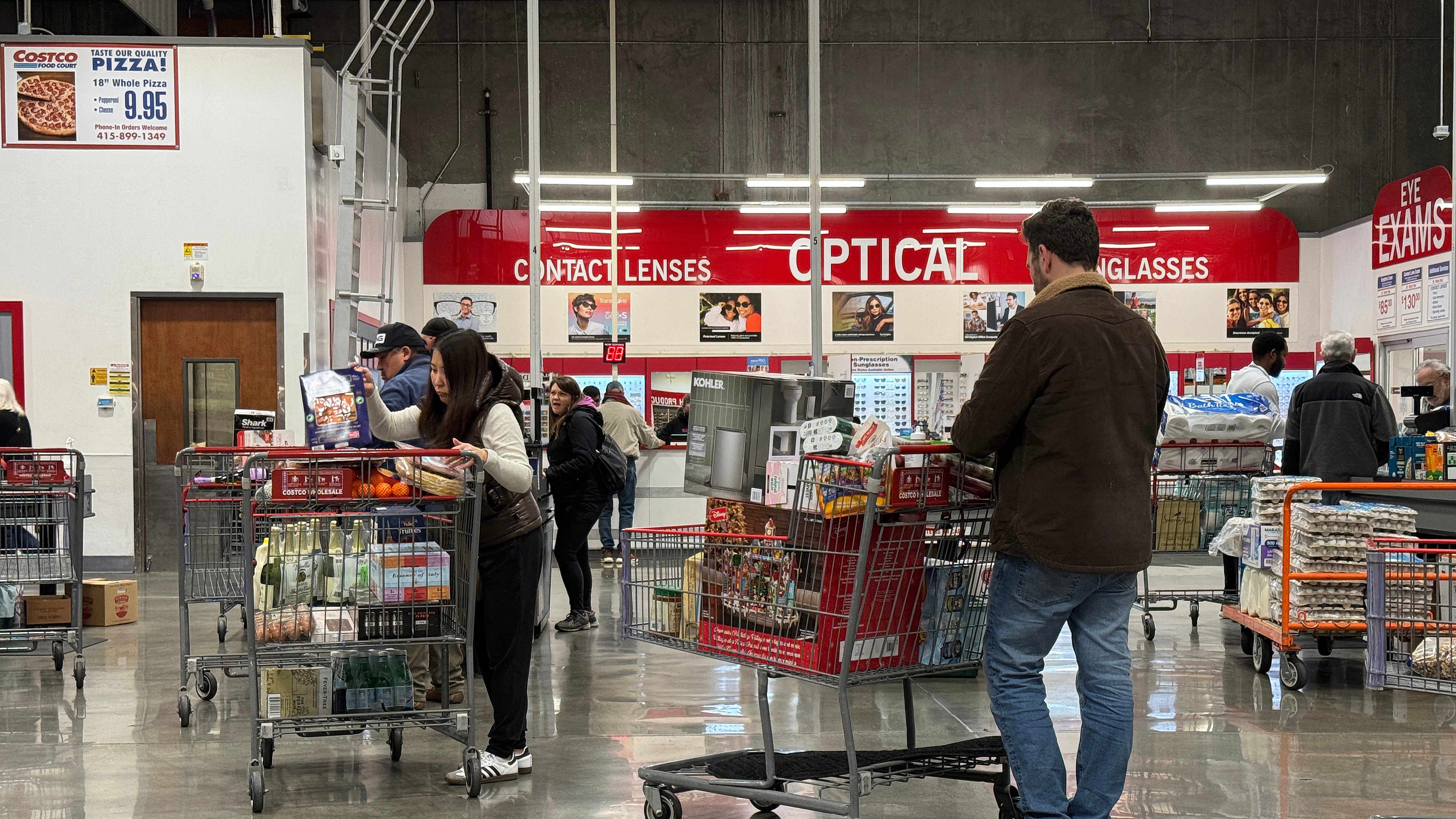 Will Costco be open on Christmas Day? (Here's their holiday hours)