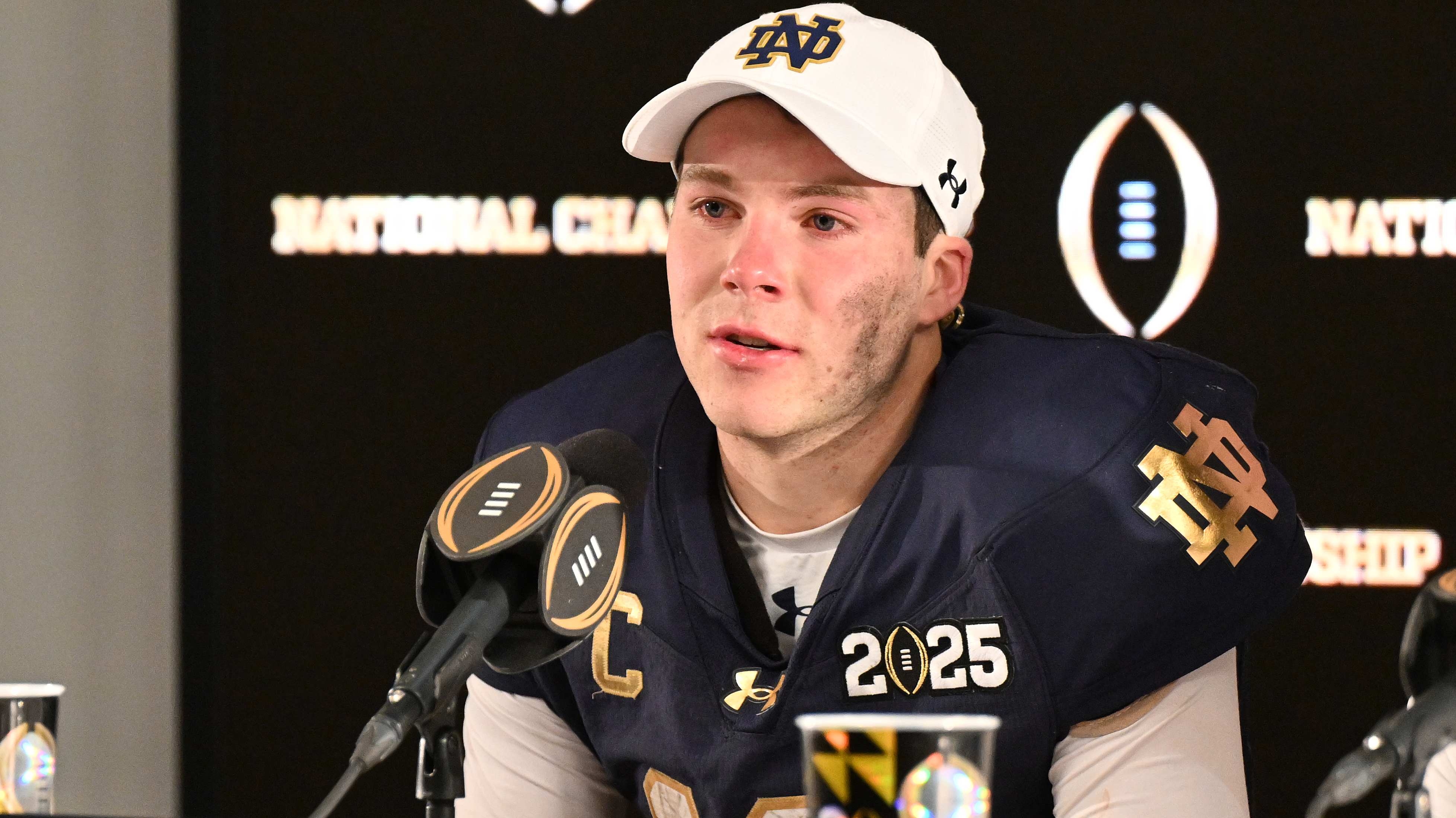 'Amateur hour' claims around Notre Dame football seems more fiction ...