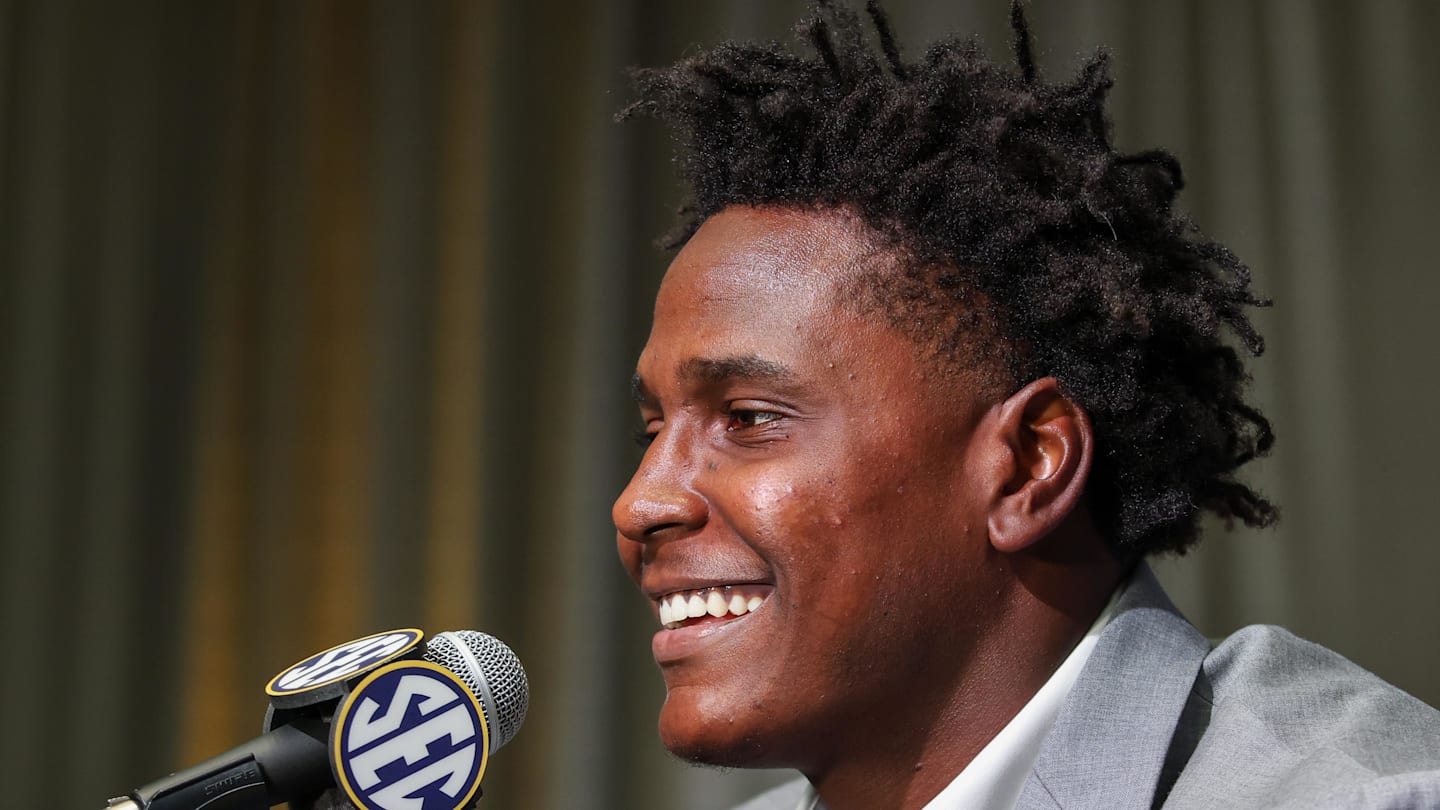 Everything Missouri Edge Rusher Zion Young Said at SEC Media Days