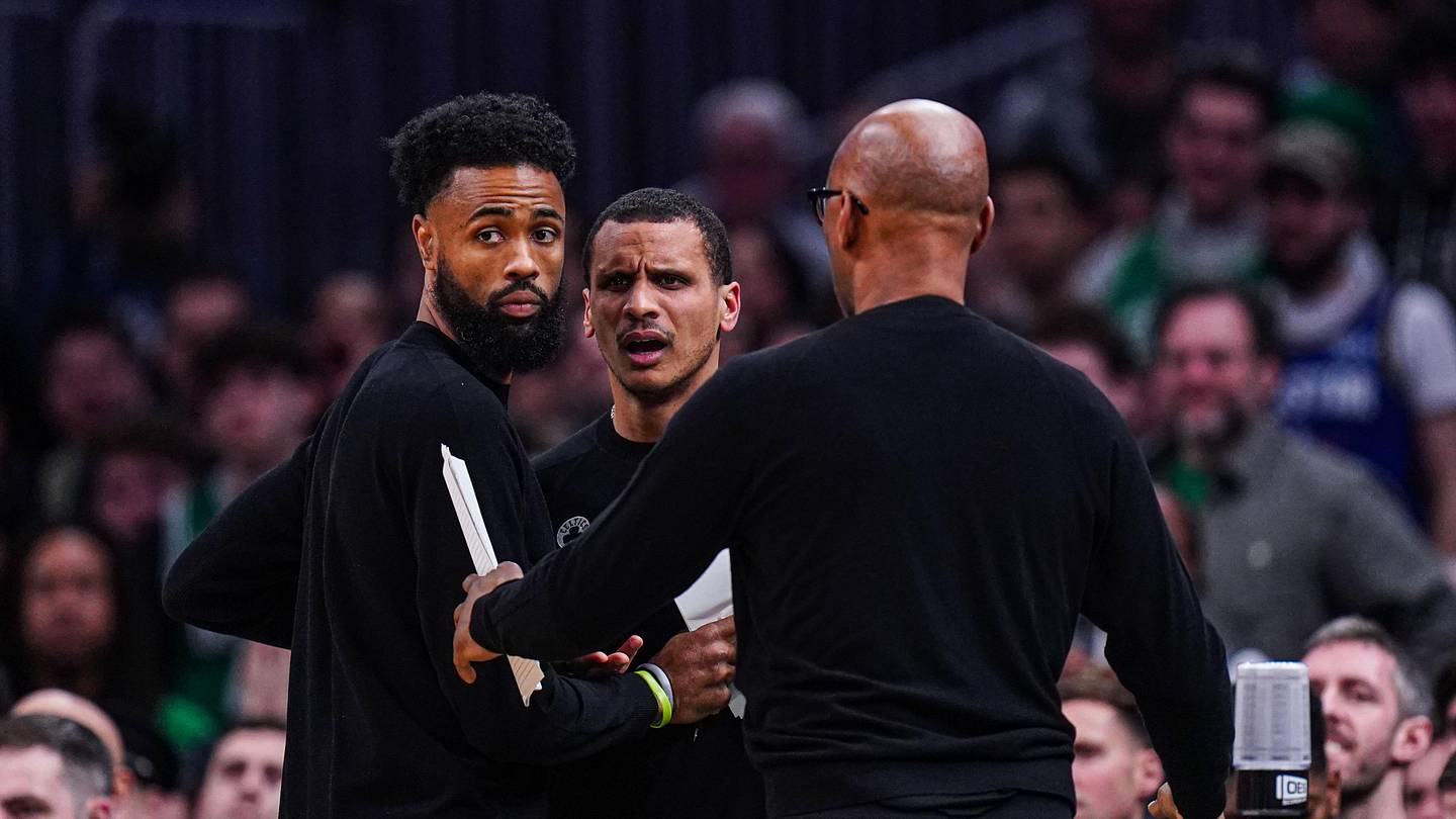 Joe Mazzulla Wished Refs Profane Season's Greetings After Celtics' Loss ...