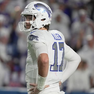 Thurman Thomas reveals true unsung hero who steadied Bills' legendary K ...