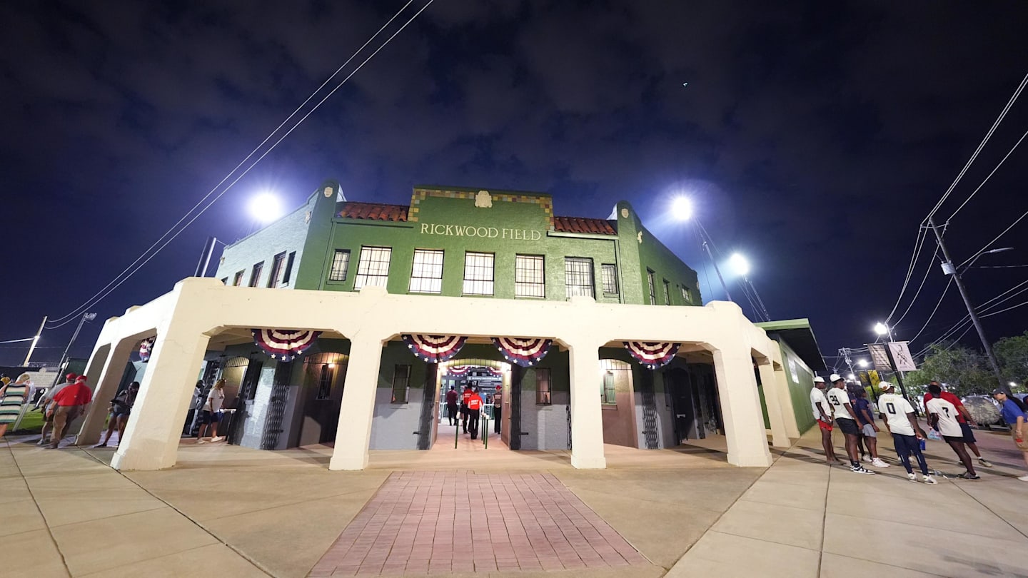 Cleveland Remembers 'The Catch' By Willie Mays 70 Years Later
