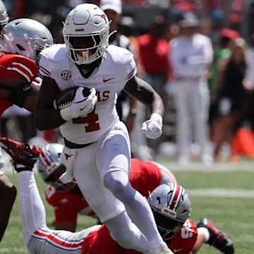 Texas Longhorns RB CJ Baxter Opens Up on 'Brutal' Injury Recovery