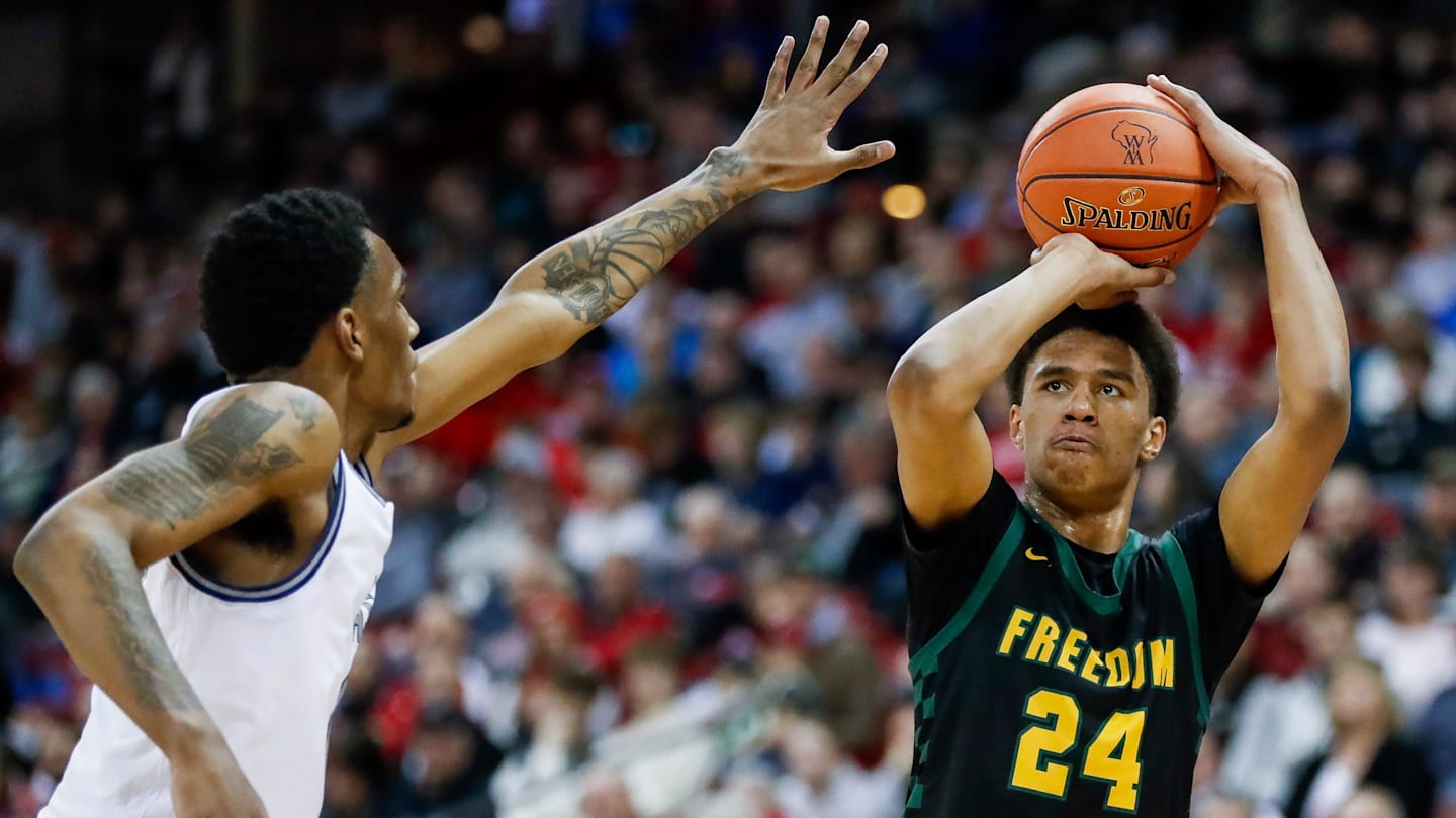 Donovan Davis - Top 2027 Badgers recruiting target schedules an ...