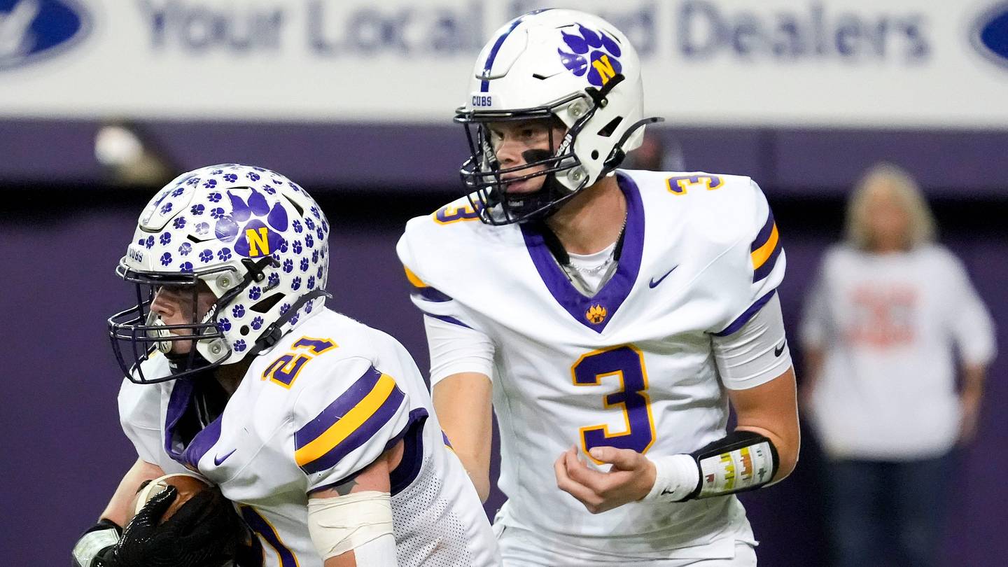 Iowa High School Football Playoffs: Bishop Heelan Tops Defending Champs