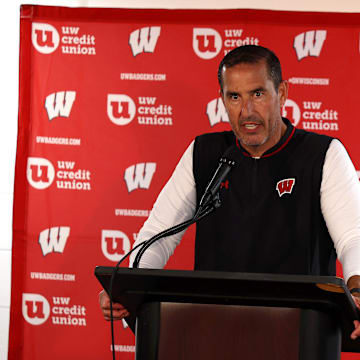 Former Wisconsin Badgers administrator proposes way to make transfer ...