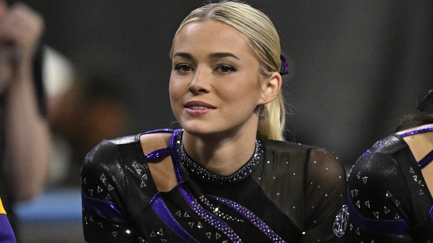 Livvy Dunne posts bittersweet LSU locker room clean-out with odd ...