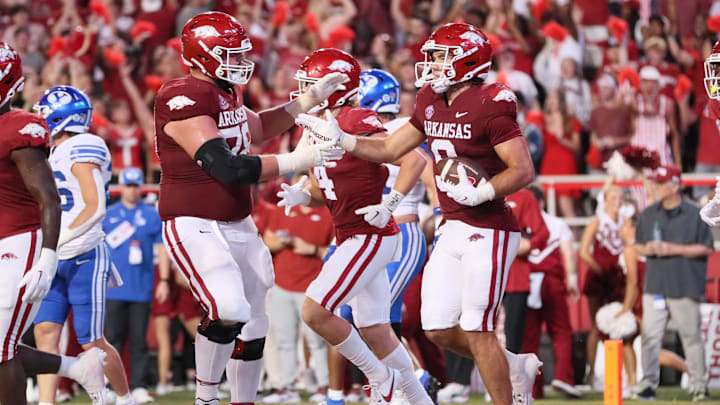 What It Means: Ole Miss Football Could Lose Arkansas Transfer Tight End ...