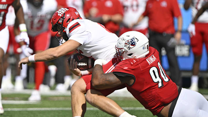 Watch: Mark Hagen, Louisville Football Defensive Linemen Talk Spring Practice