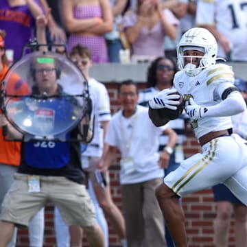 Georgia Tech vs Georgia: Officiating Comes Under Heavy Fire as Yellow ...
