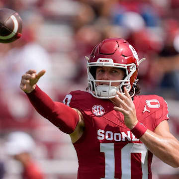 Georgia Football Has a World of Opportunities with Dwight Phillips Jr.