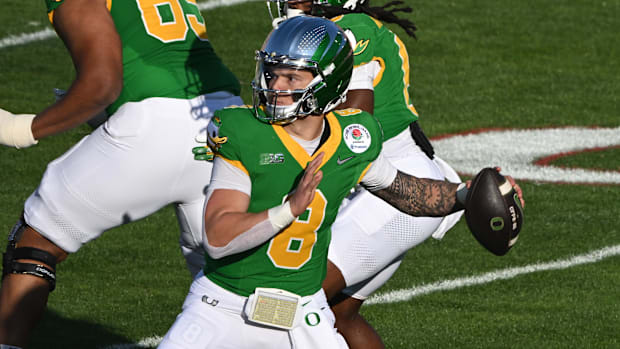 Dillon Gabriel Says Goodbye to Oregon Ducks After 'Special Season'