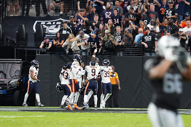 Bears' long snapper played surprisingly key role in Week 4 win over Raiders
