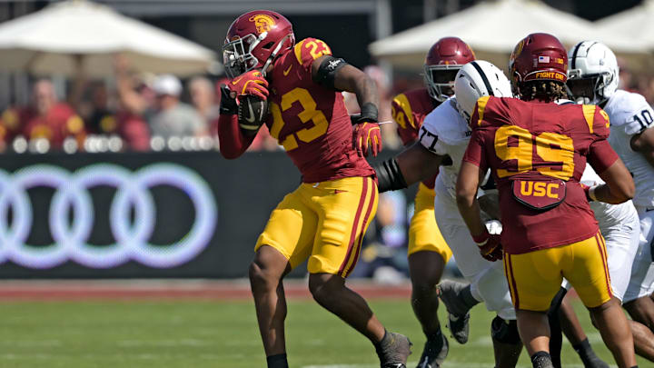 USC Trojans' Matt Entz Raves About Freshman Linebacker Desman Stephens ...