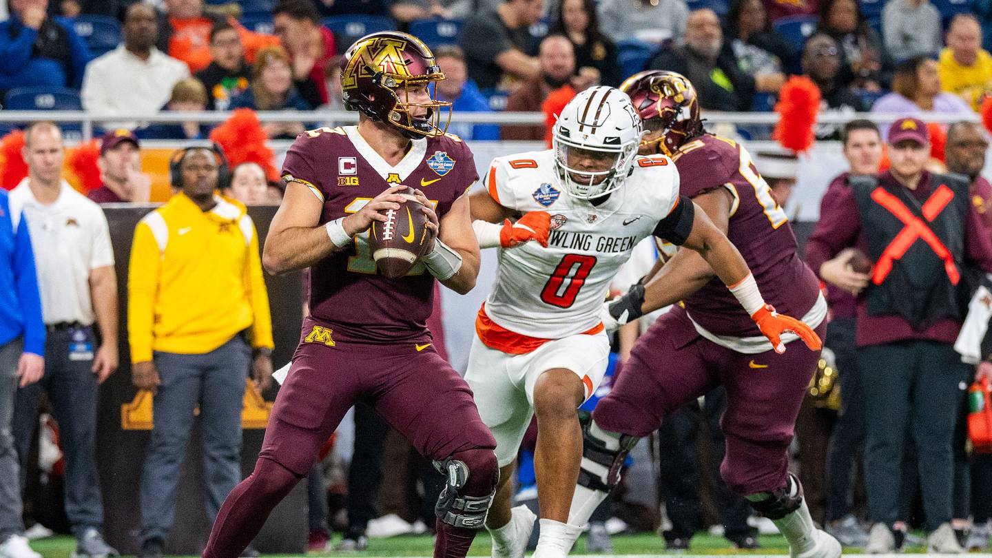 Texas A&M Football Portal Profiles: Cashius Howell Enhances Aggie Pass Rush