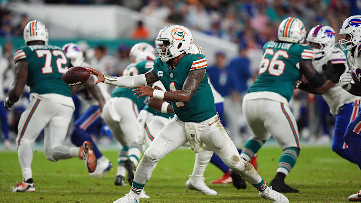 Miami Dolphins Monday Mailbag: Tua Tagovailoa, Tyler Huntley, Skylar Thompson, More